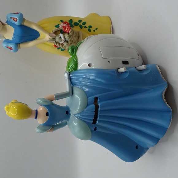 Disney | Toys | Vintage Pair Of Disney Princess Banks And Clock ...